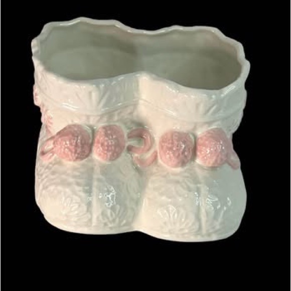 M.L. Nevens | Accents | Vintage Ml Nevens Baby Girl Porcelain Booties ...